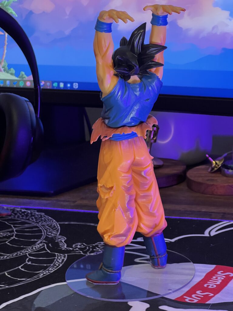 25cm GOKU HEADPHONE STAND - Standify - Epic Anime Accessories